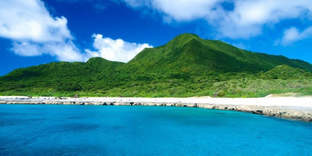 ISLAND EXPLORATION -TAKRAJIMA, KOSHIKISHIMA, and AMAMI OSHIMA-